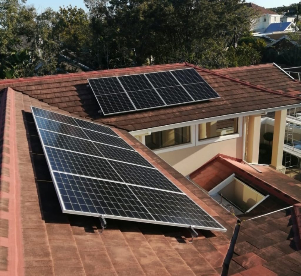 SOLAR SOLUTIONS – Lighthaus